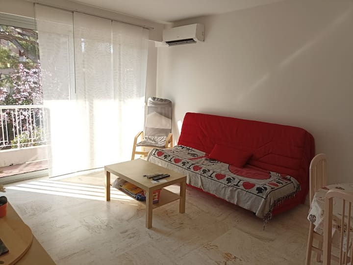 Appartement à Antibes Proche Gare Et Centre Ville - 안티베