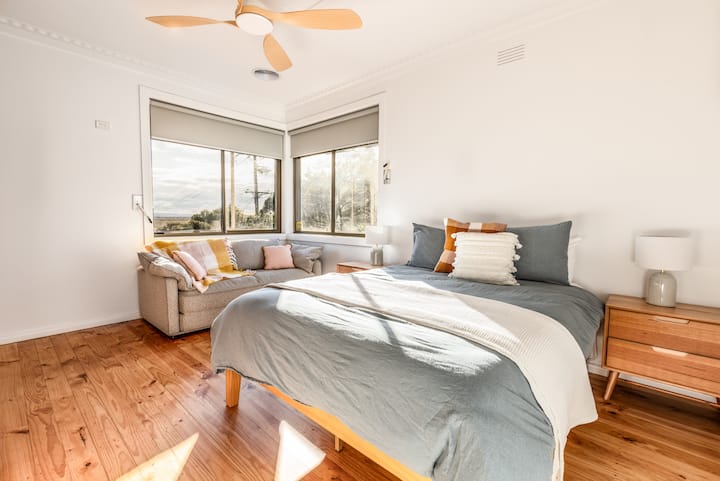 Pet Friendly, Central Air Con, Spacious - Ocean Grove