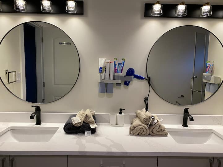 2 Bedroom With Dedicated Washroom - Langley