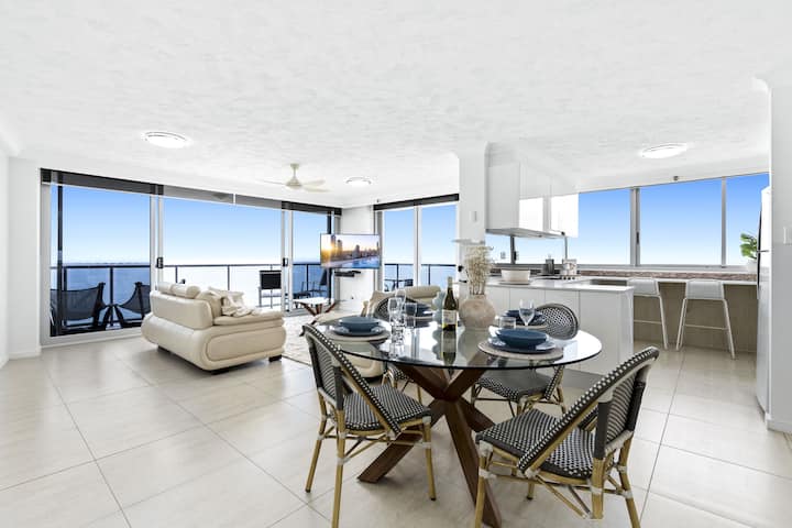Comfy 2 Bedroom Apartment With Ocean View - Q Stay - Surfers Paradise