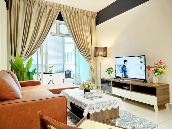 Midori Green Lovely Family Suites 3r2b@ 8-12pax - Johor Bahru