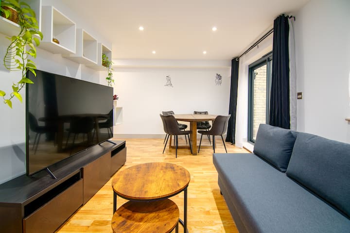 Central & Cosy Home W/terrace Near Tower Bridge - London