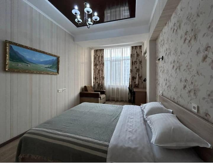 Aura On Ryskulov Street 30 - Biskek