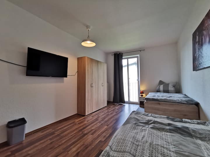 Ihre Teamwohnung In Bielefeld  | Ruhige Lage - Herford