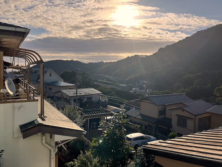 朝日に浴びられるあなたための空間~紅葉ヶ丘202室 - Atami