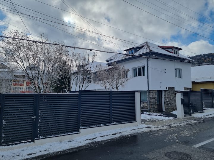 Marlene House - Sinaia