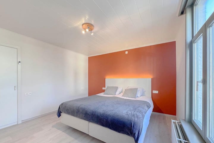 Bedroom + Ensuite Bathroom 20min Walk To Windmills - Brujas