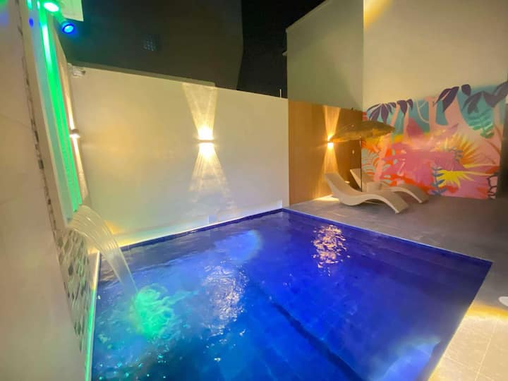 Amaroo Resort Unit B - Cavite City