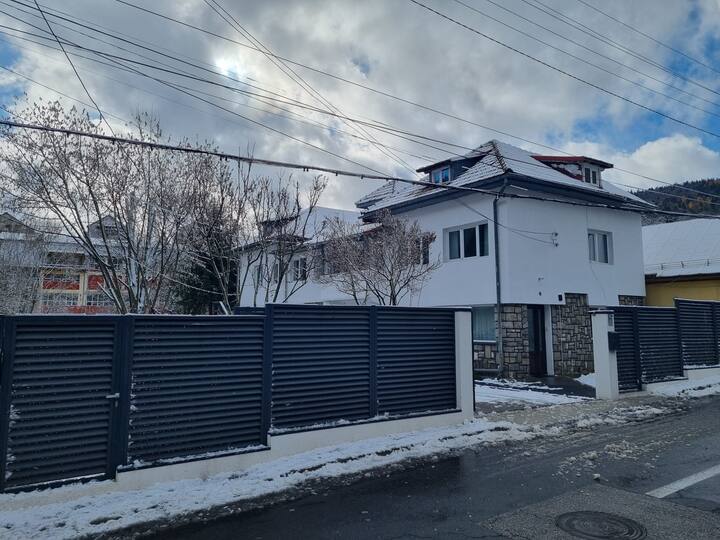 Marlene House - Sinaia