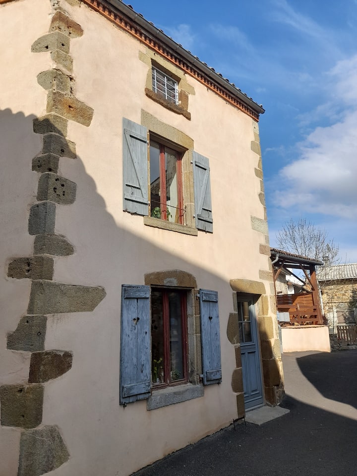 Maison De Joli Hameau Rénové - Issoire