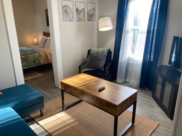 Knoxville Nook, Mid To Long Term - Knoxville, TN