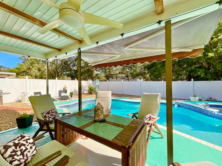 The Tarpon Sunset Retreat - Holiday, FL