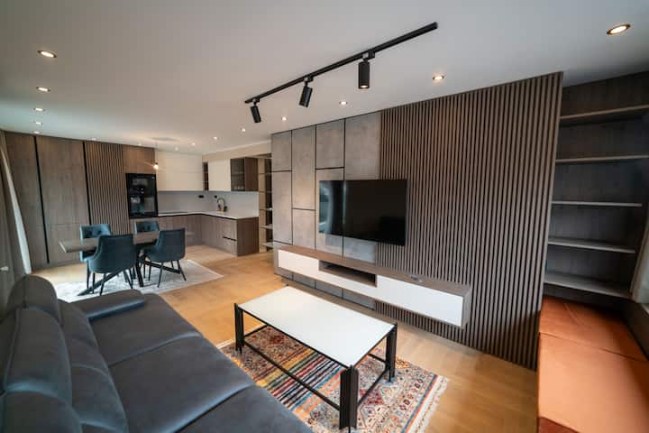 First Class Apartment - Luxury - Stunning View - Sarajevo