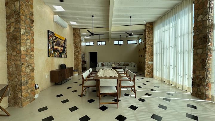 Casa Remodelada En El Corazón De La Ciudad - Merida