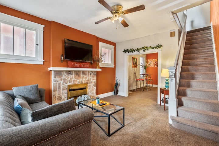 Bright, Spacious, Ez Commute - Sewickley, PA