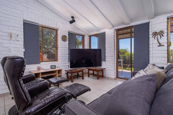 Condo At Golf Course Near Beaches - Sonora