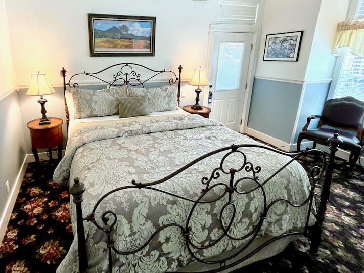 Brick Barn; King Suite For 2, Mega Mstr Bath, Ada - Solvang