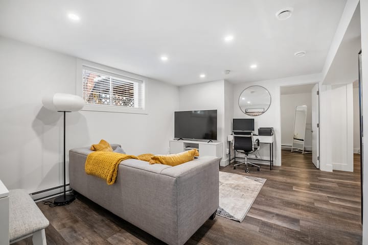 Close To Hospital | Cozy Suite | River! | Uofc - Calgary