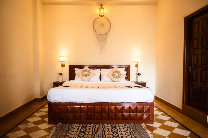 Banana Hostel/heritage Mountain View Room - Pushkar