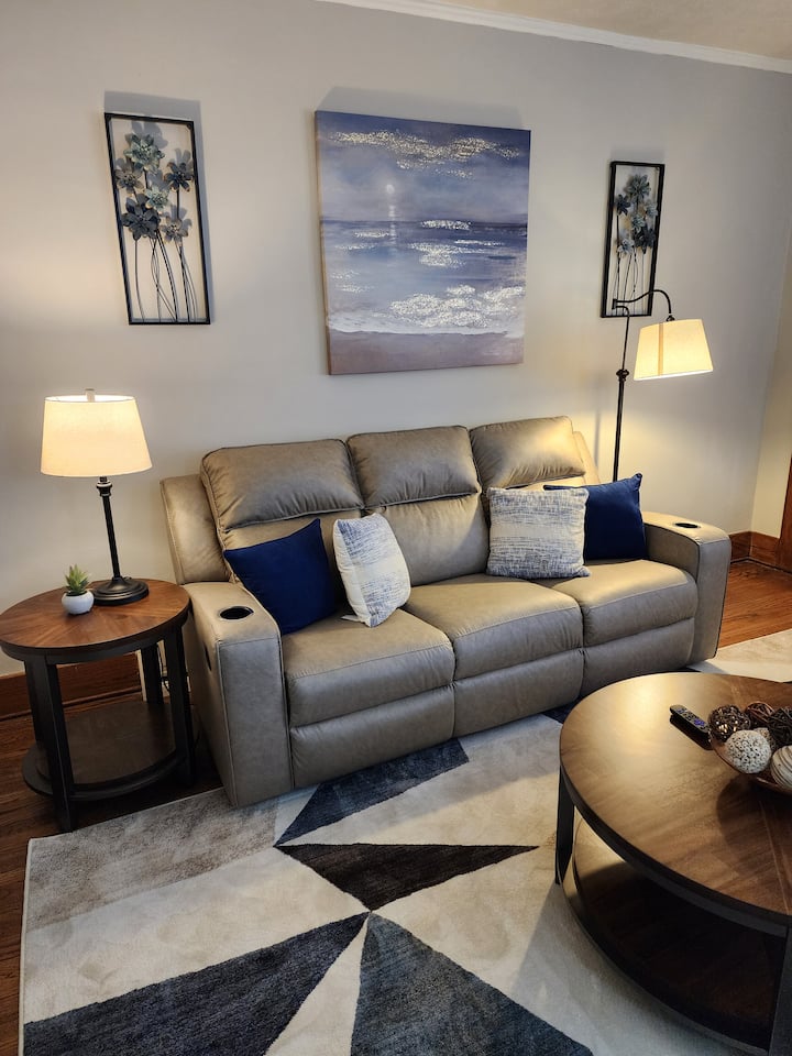 Walk To Unmc, Long Term Discount - Omaha, NE