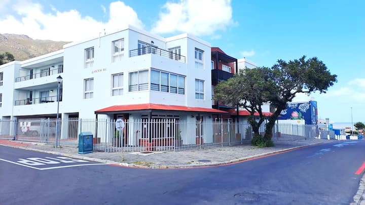 Stylish Coastal Escape - Grabouw