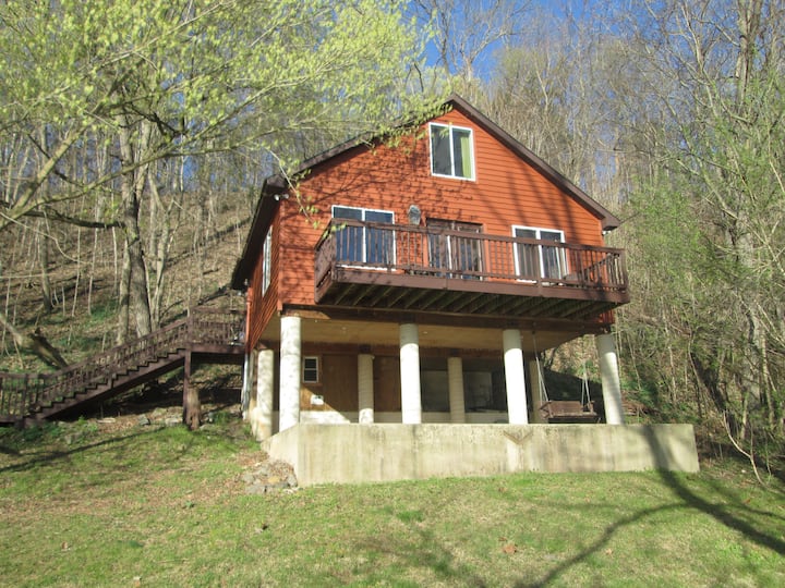 Cozy River Cabin - Stanley, VA