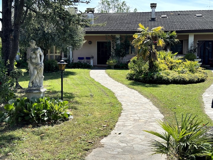 Piano Terra Di Una Villa - Caorle