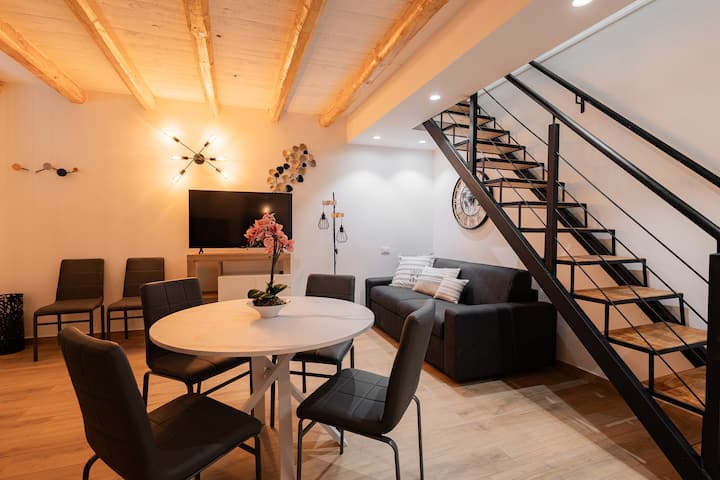 Appartamento In Pieno Centro - Palermo