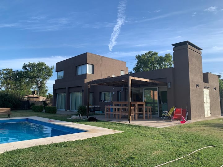 Casa Soñada De Campo - Las Flores