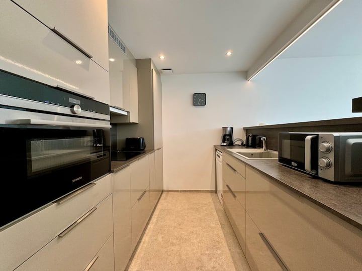 Le Marly 100 M De La Mer - Clim - Parking / T2 - ibis budget Fréjus Capitou A8