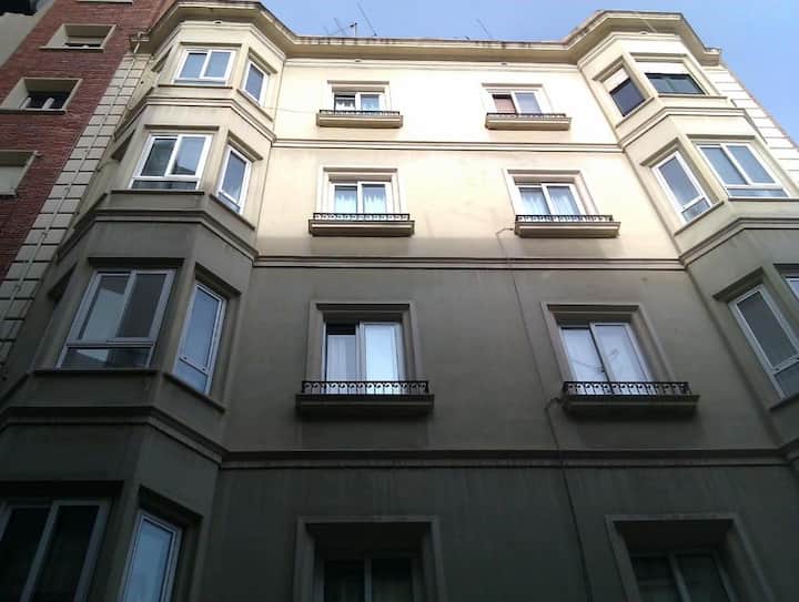 Express By Gaiarooms-habitación Doble  1 O 2 Camas - Barcelone