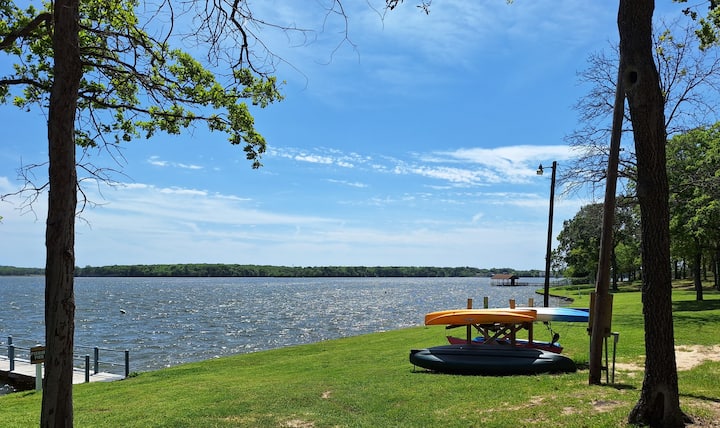 Sunset Point At Cedar Creek - Log Cabin, TX