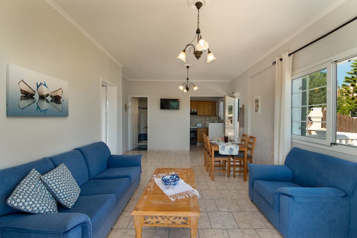 Dolphin House By The Sea 1 - Paxi