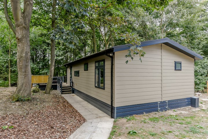 Fern Lodge - Sleeps 4 - Ipswich