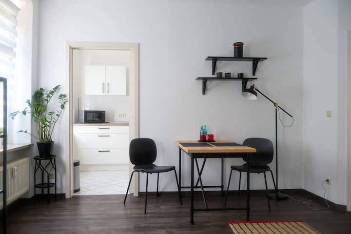 Zentrumsnahe, Voll Ausgestattete 3-zimmer-wohnung - Chemnitz
