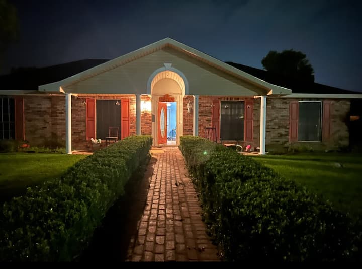 Cozy And Comfortable - Alexandria, LA
