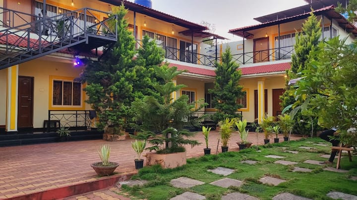 6 Peacful Stays In Resort - Vagator Beach 5 Mins ! - India