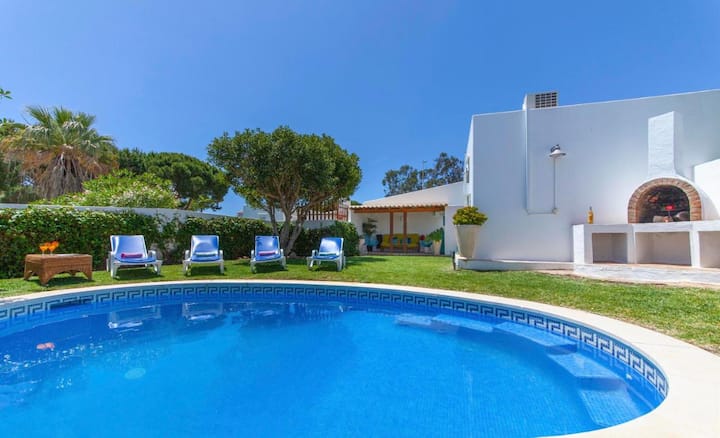 Villa Lori, Pool, 5 Min Drive To Beach | Albufeira - Albufeira
