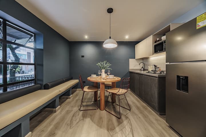 Stylish Apt In Belen With Coworking Space/2bd/4ppl - Medellín, Colombia