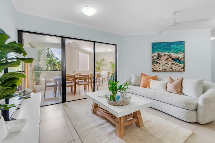 Coral Poolside—resort Living By Cairns Esplanade - 케언스