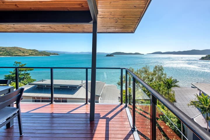 Shorelines 32 - Hamilton Island Airport