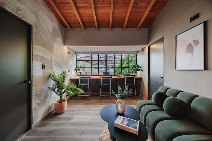 3br-stylish & Beautiful Apartment Close Tolaureles - Colombia