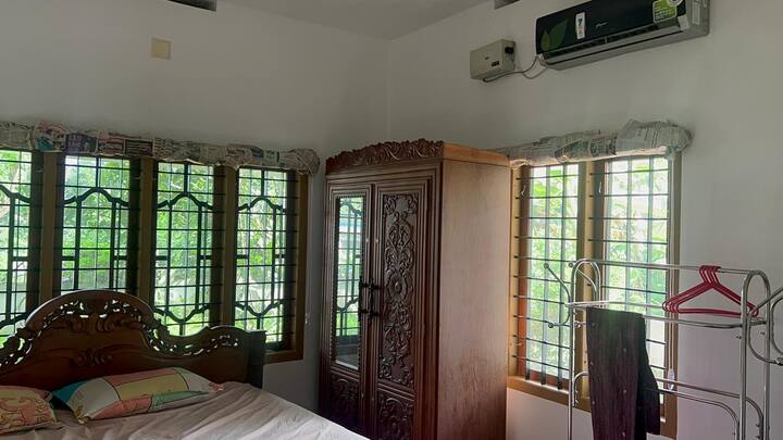 Holiday Homes In Kothamangalam - Kothamangalam