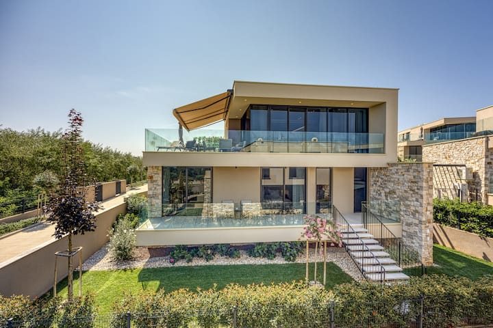 5 Star Villa  In Luxurious Resort - Umag