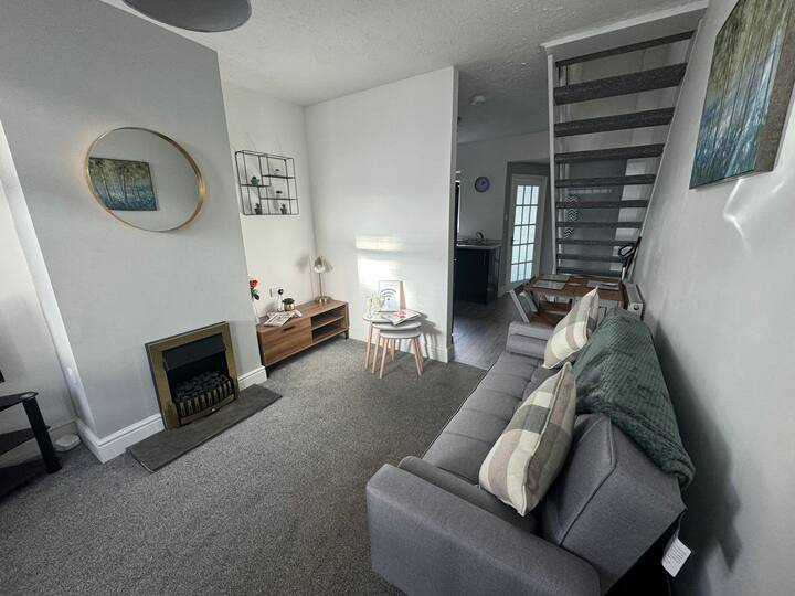 Winifred Terrace - 2 Bedrooms - Maryport