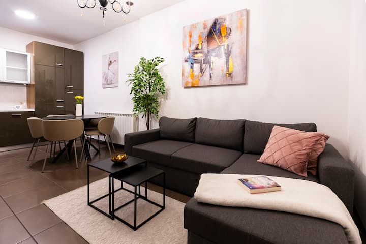 Harmony Retreat 2bdr Apt, Center - Zagreb