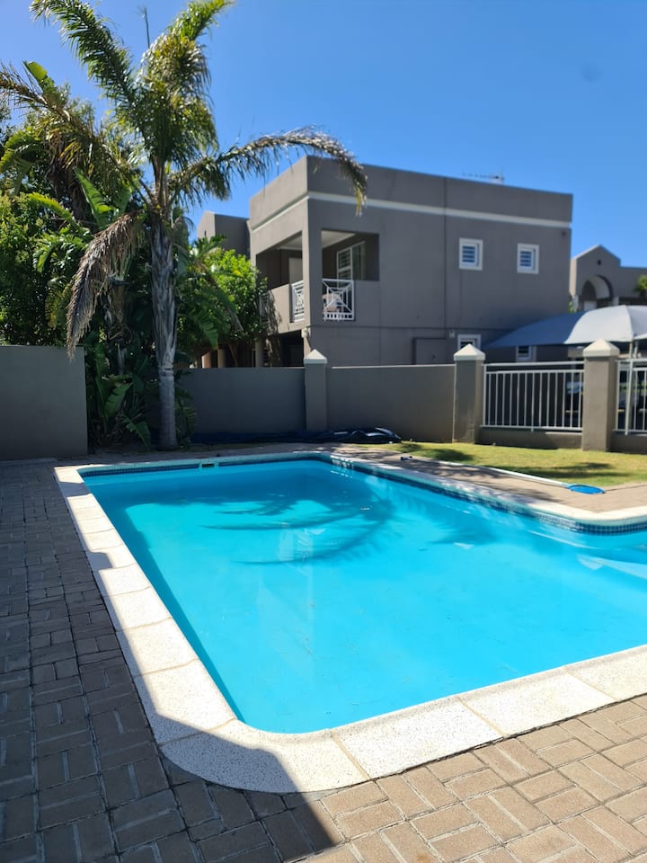Central Hillside Apartment - Western Cape