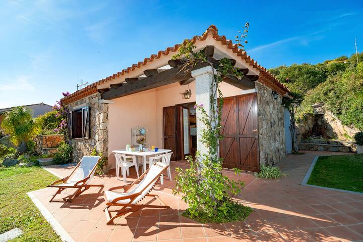 Villino Tavolara - San Teodoro, Sicily