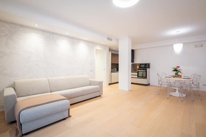 Lovelyhomes Europa Apartment - Padua