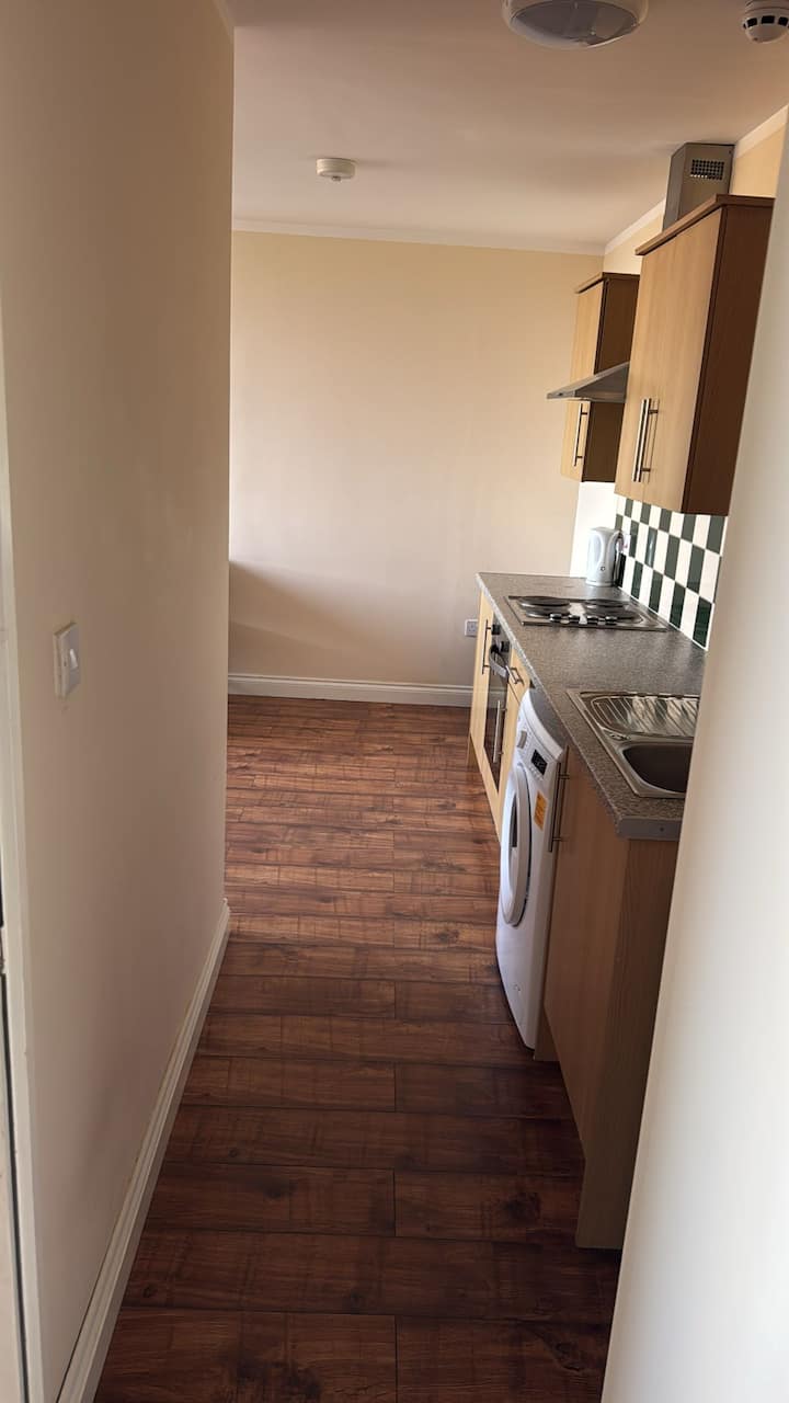 Two Bedroom Spacious Flat - Crewe